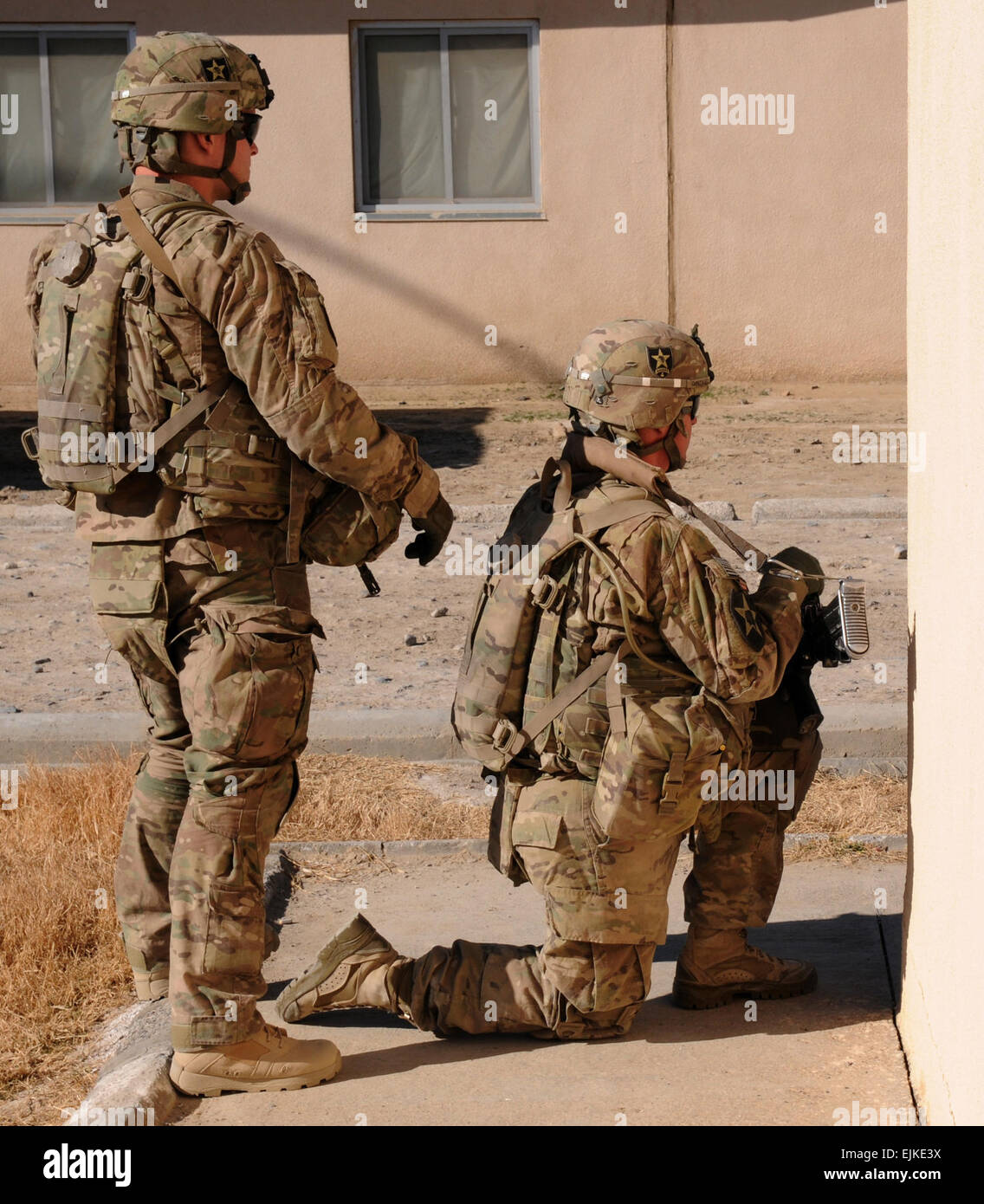 Soldiers with Blackfoot Company, 2nd Battalion, 23rd Infantry Regiment ...