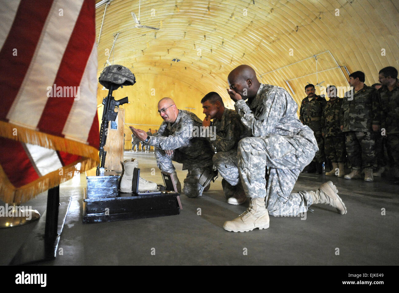 U.S. Soldiers from the Georgia Army National Guard's 1st Battalion ...