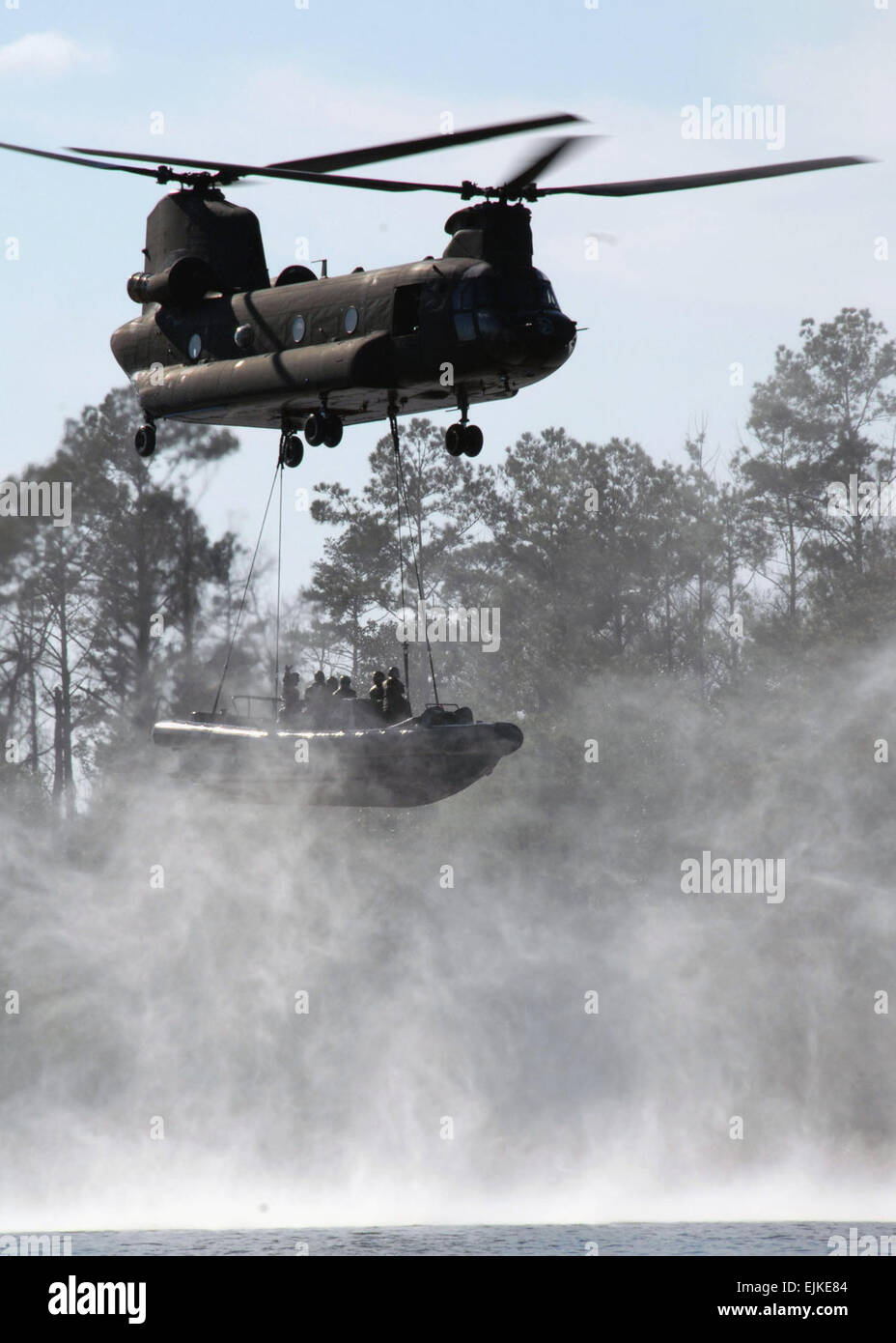 An Army Reserve CH-47D helicopter assigned to the 159th Aviation ...