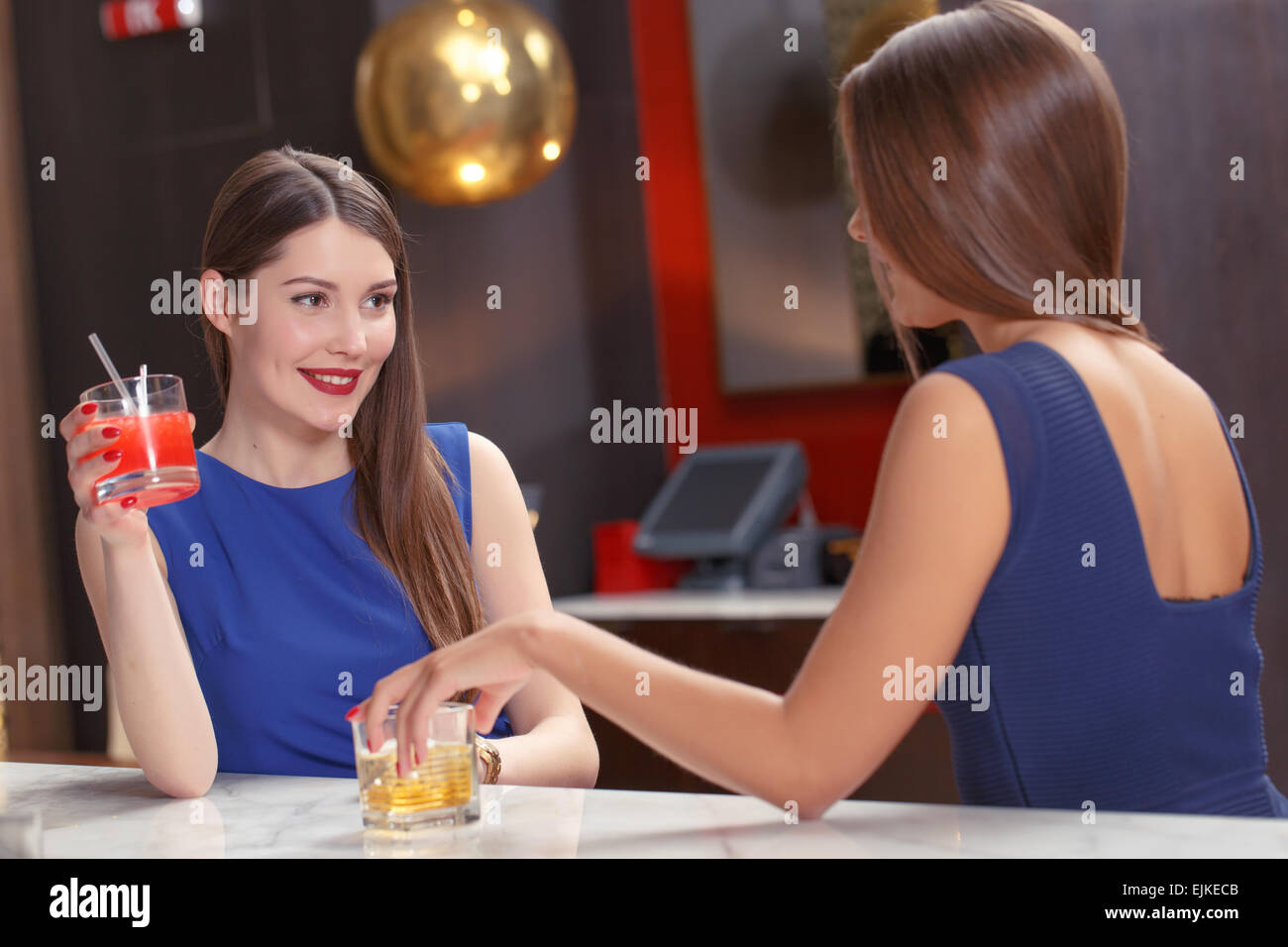 Girls going out night hi-res stock photography and images - Alamy