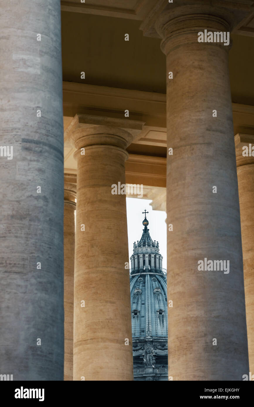 St Peter's Basilica Cathedral architecture detail colonnade and church ...