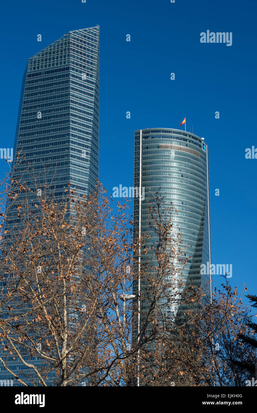 Cloud financial district business buildings hi-res stock photography ...