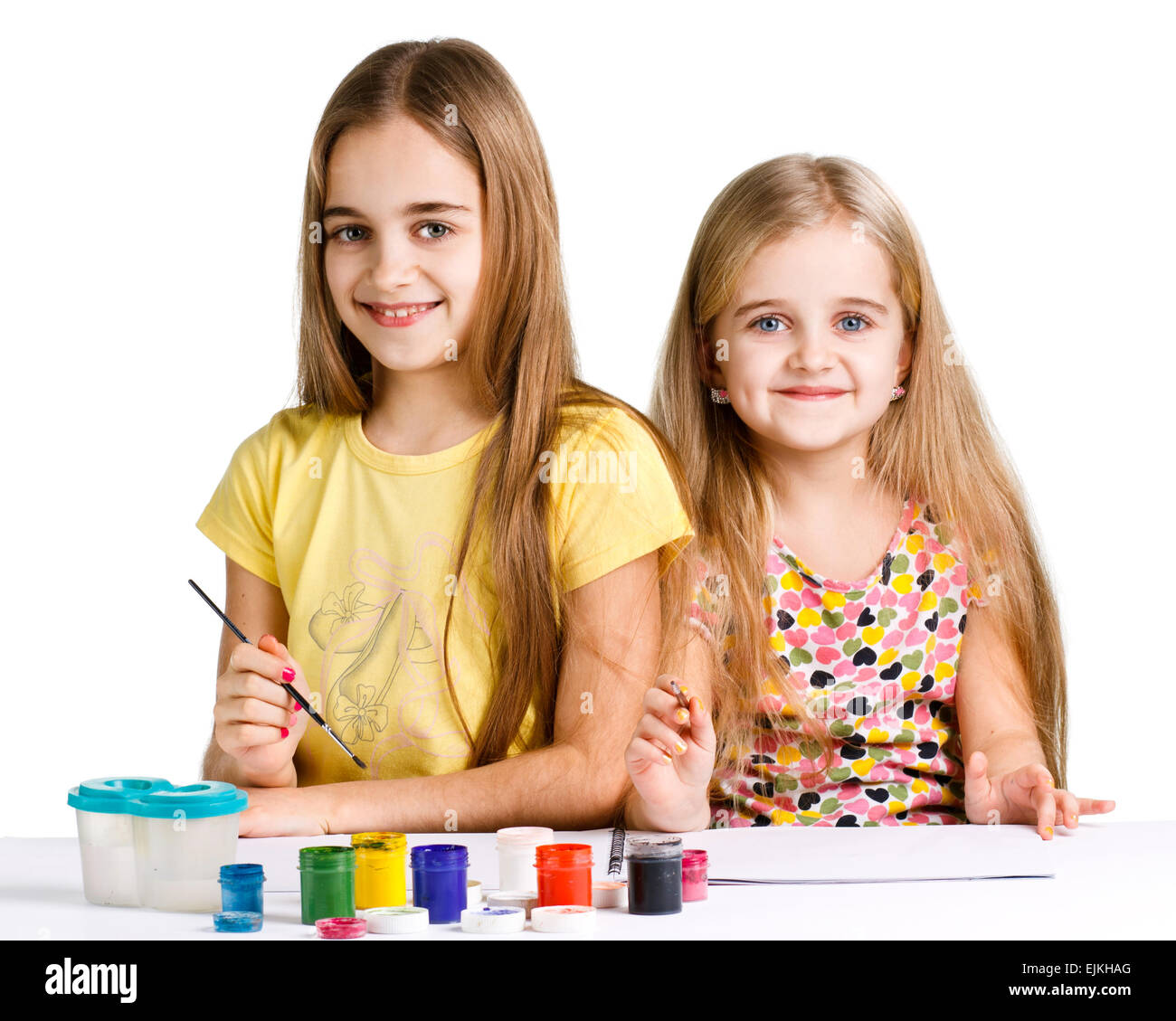 girls painting together Stock Photo - Alamy