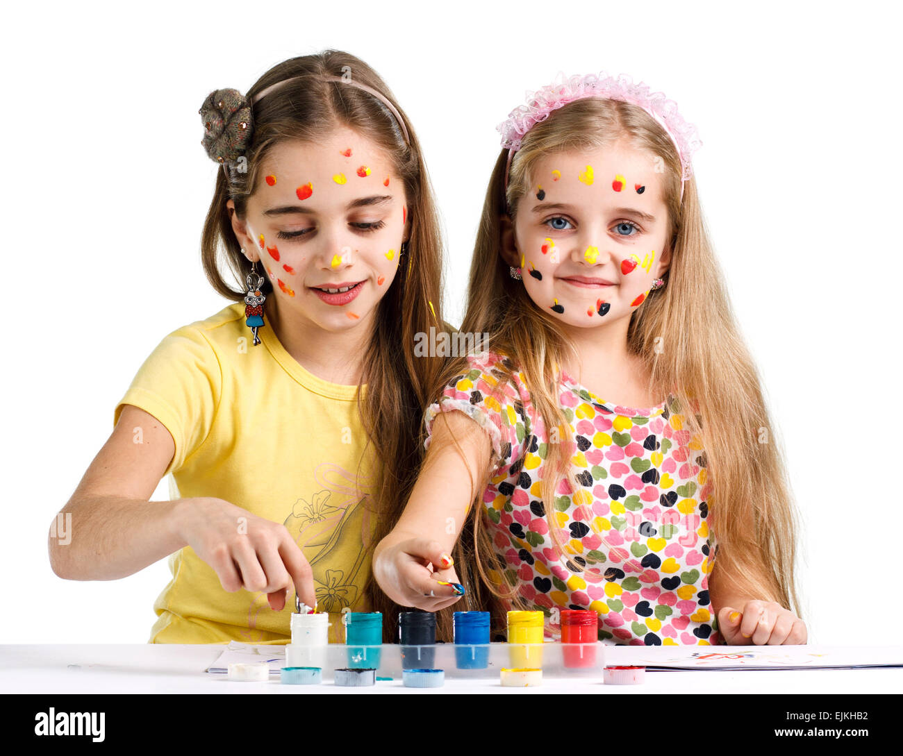 girls painting together Stock Photo - Alamy