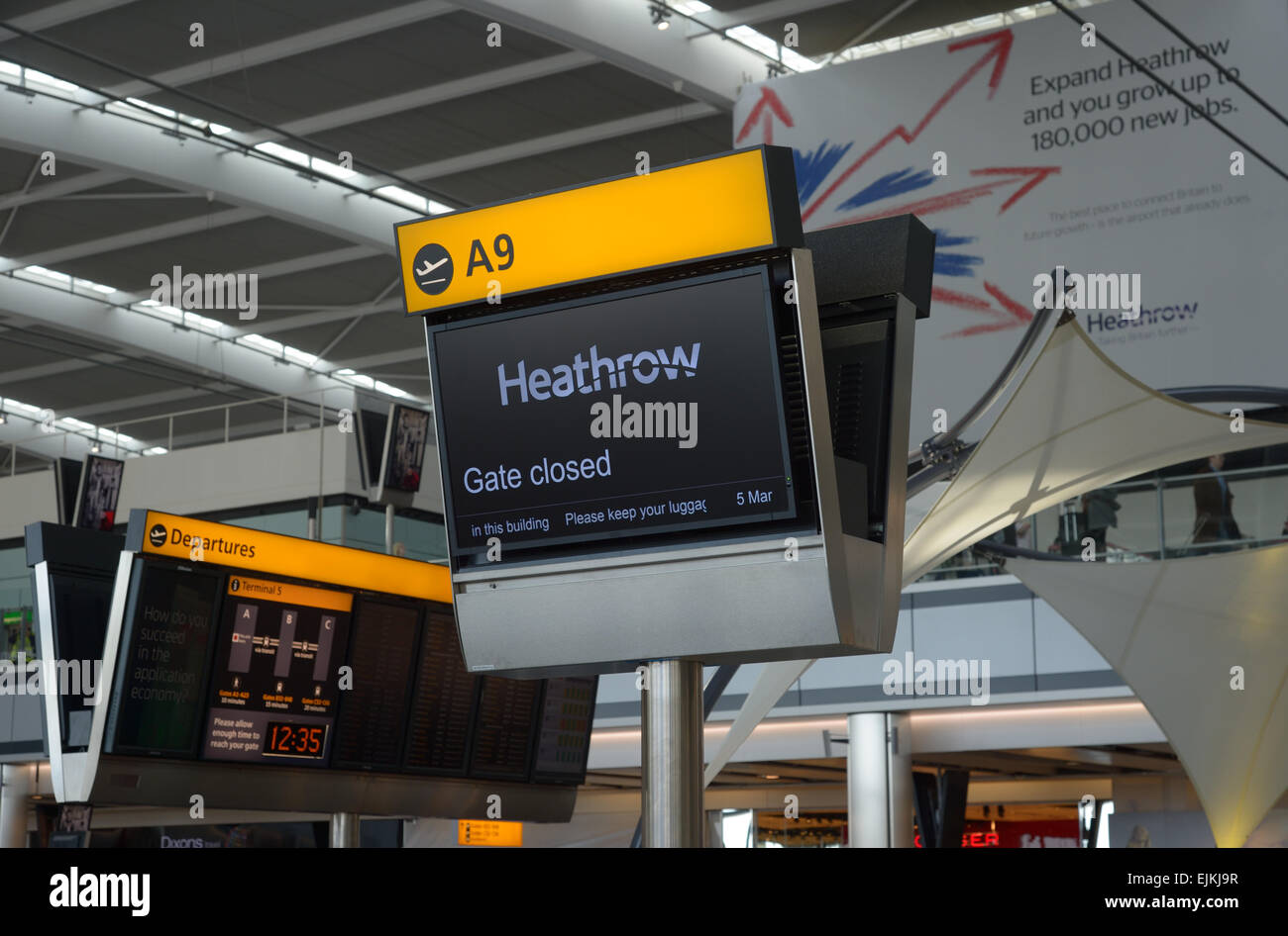 London Heathrow airport Terminal 5, UK (LHR / EGLL Stock Photo - Alamy