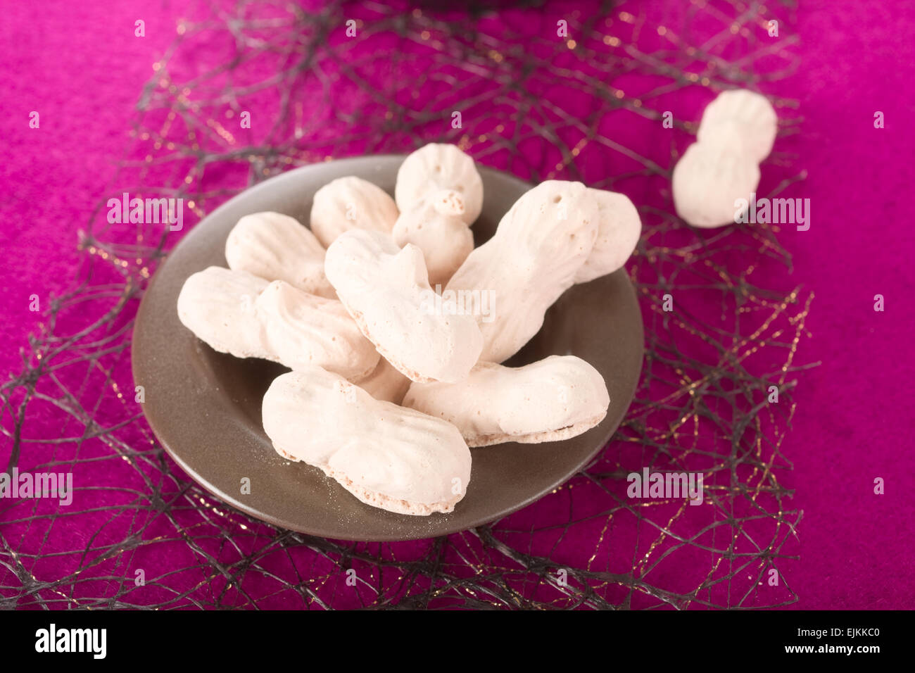 Delicious chocolate meringue cake hi-res stock photography and images ...