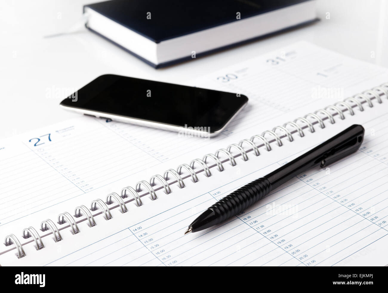 notepad with pen Stock Photo - Alamy