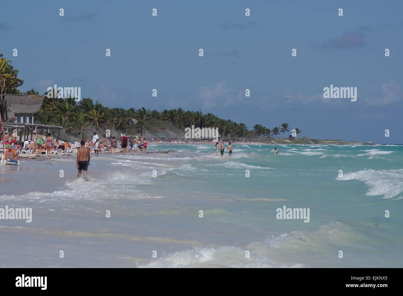 View of the white sandy beach, Cayo Coco, Cuba Stock Photo - Alamy
