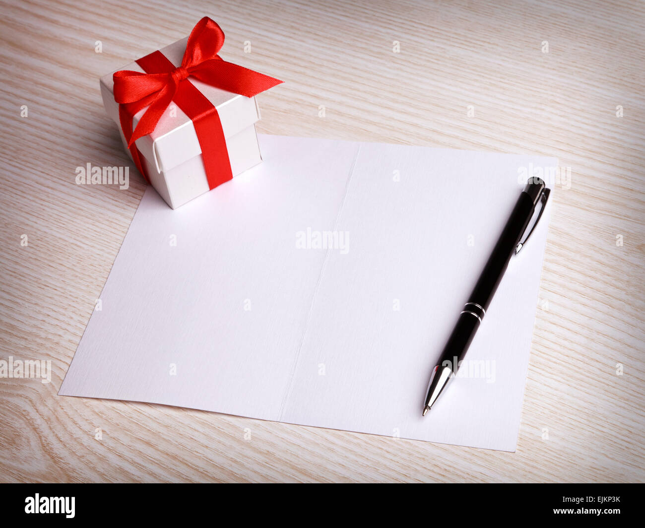 Wedding card gift hi-res stock photography and images - Alamy
