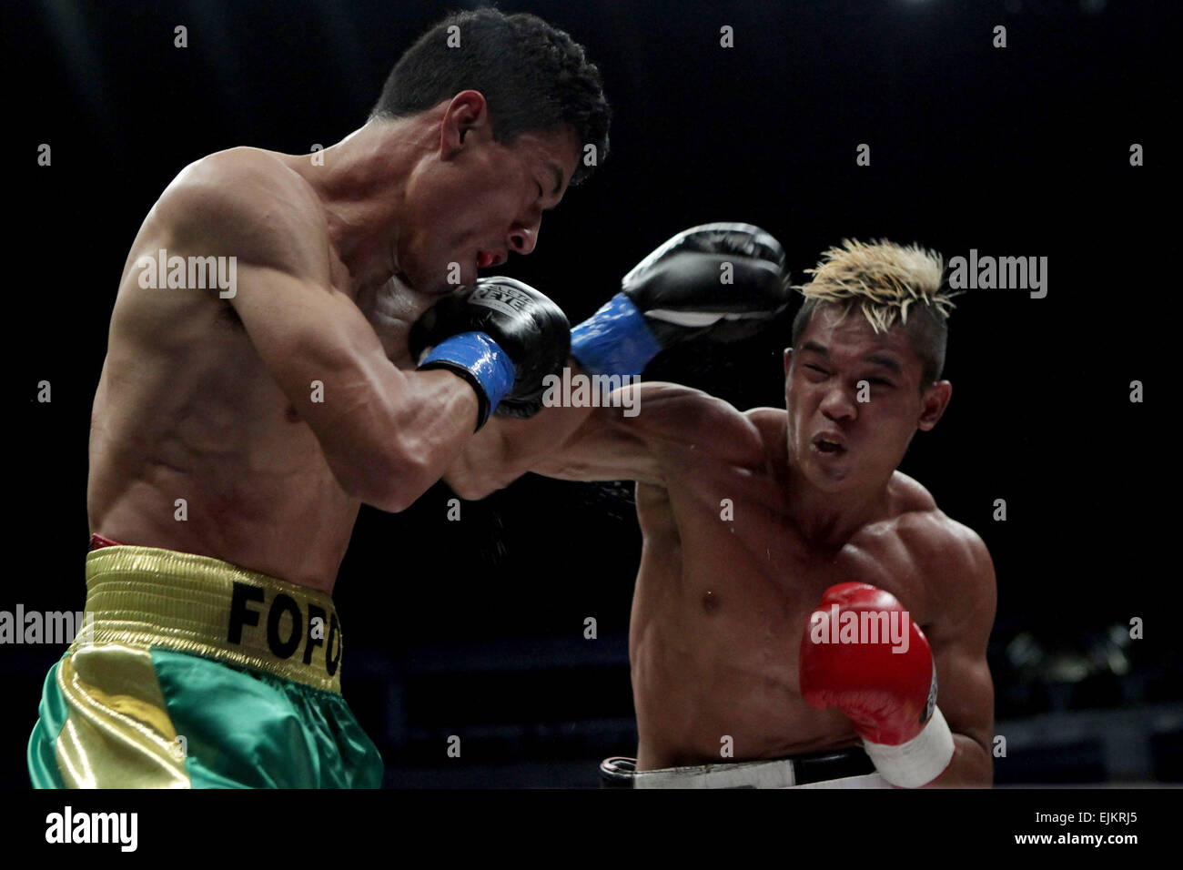 Quezon City. 28th Mar, 2015. Albert Pagara (R) of the Philippines ...