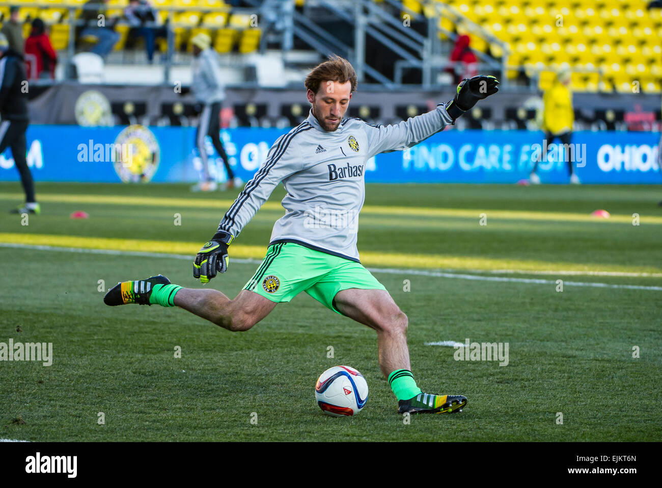 Columbus Crew SC goalkeeper Steve Clark (1) warming up before the match ...