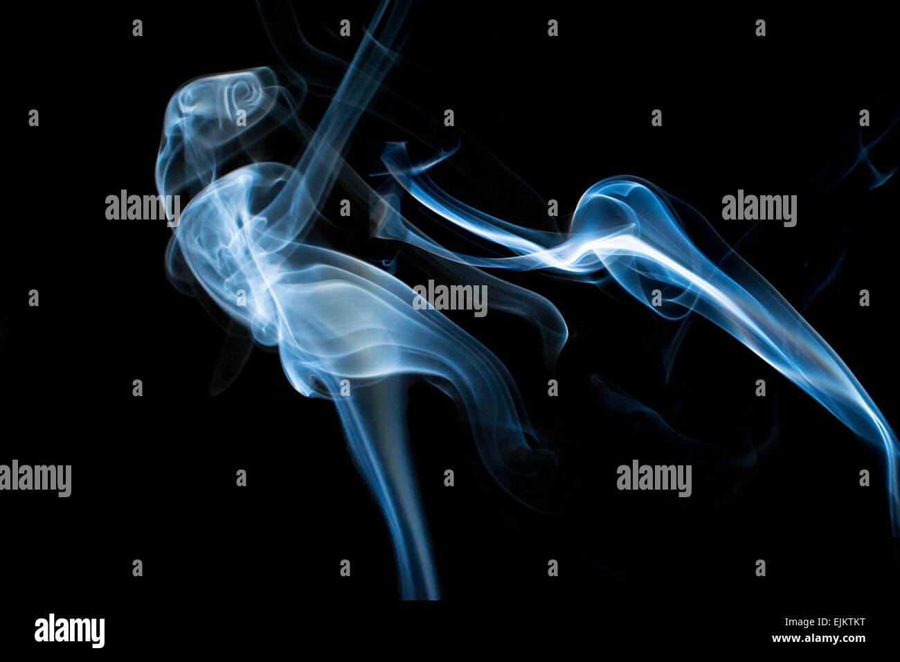 Smoke trails hi-res stock photography and images - Alamy