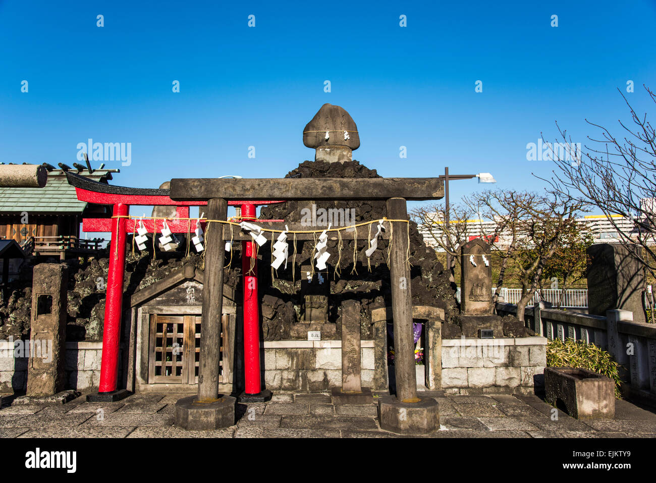 Ishihama Jinja, Arakawa-Ku,Tokyo,Japan Stock Photo - Alamy