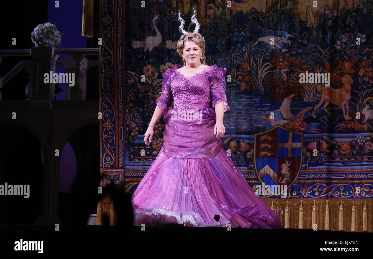 Lesley Ann Warren visits the cast of Broadway's Cinderella at the ...