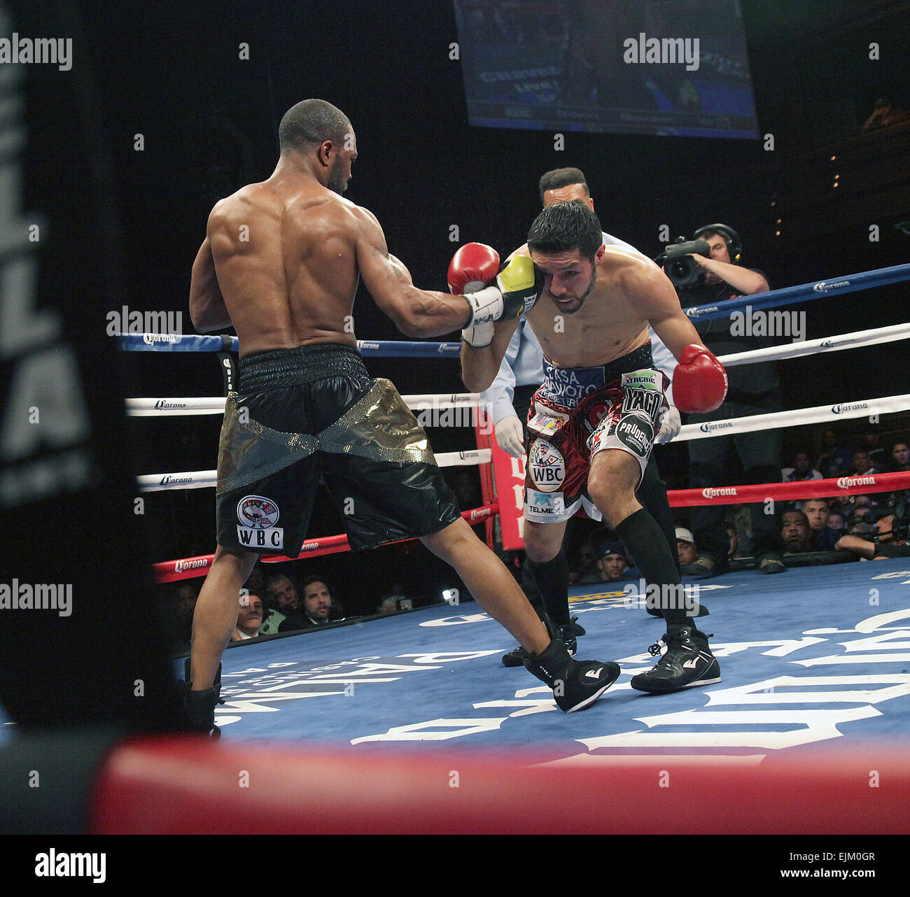 Las Vegas, Nevada, USA. 28th Mar, 2015. Boxer Gary Russell jr [black ...