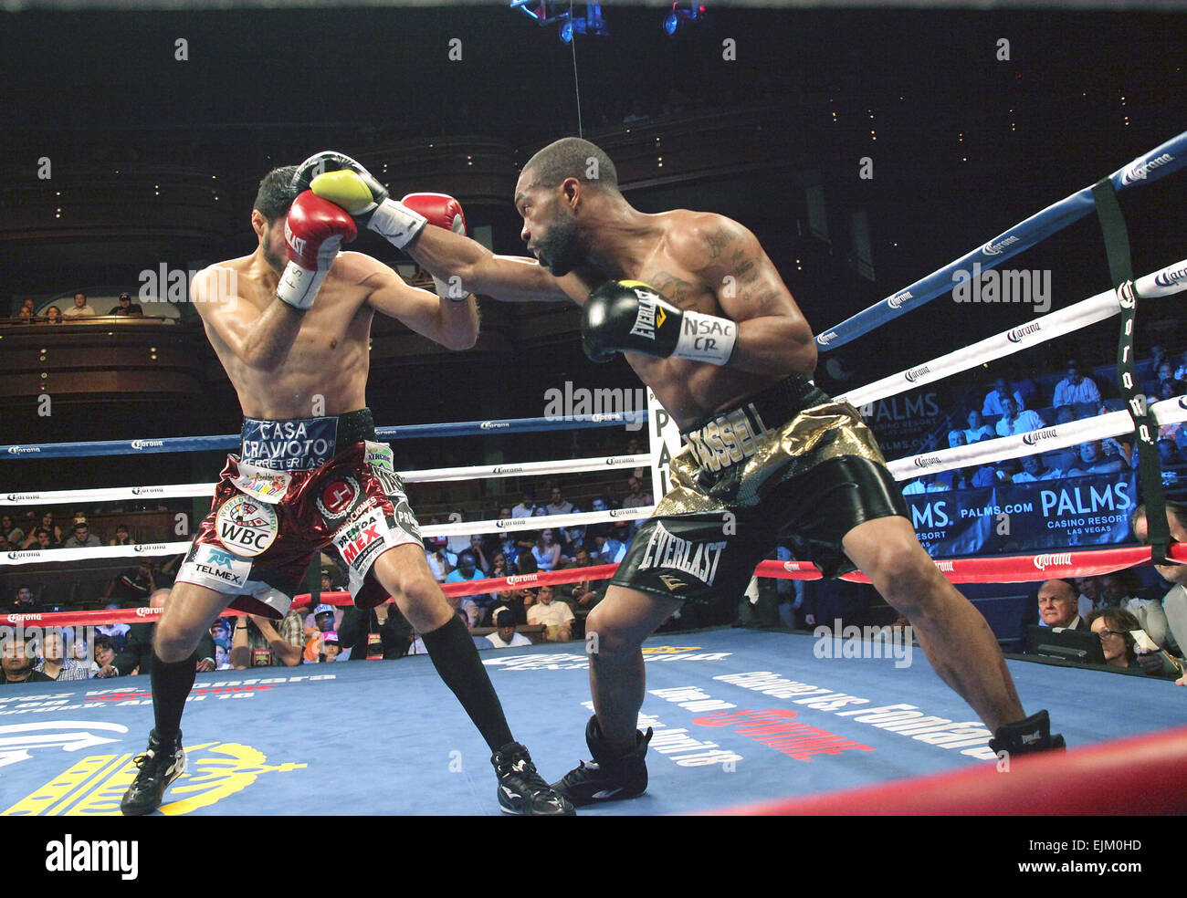 Las Vegas, Nevada, USA. 28th Mar, 2015. Boxer Gary Russell jr [black ...