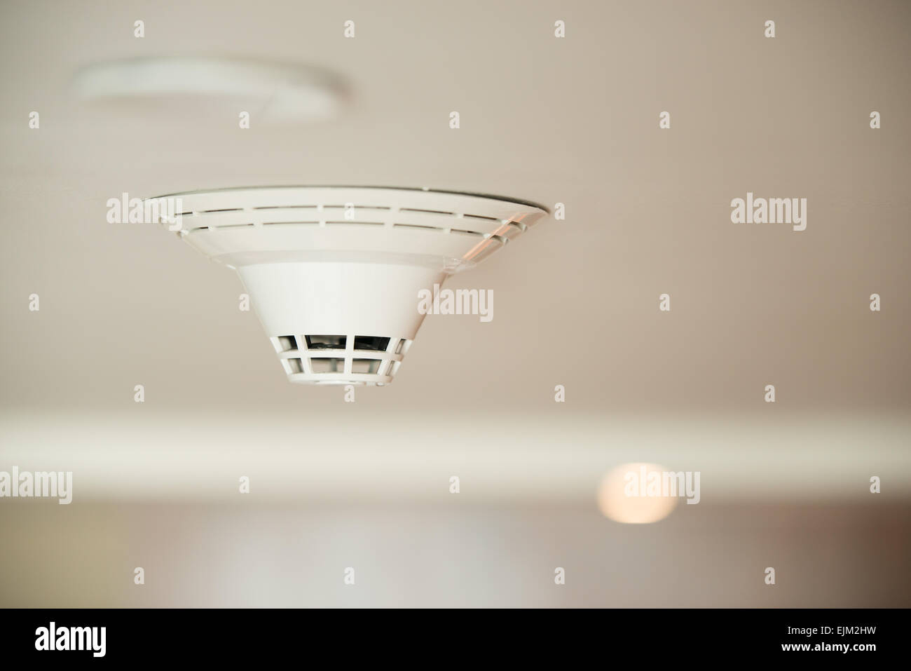 Smoke detector ceiling hi-res stock photography and images - Alamy