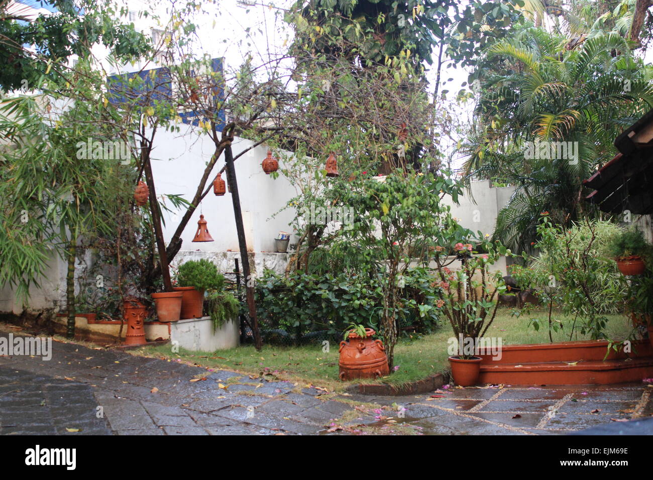 Kerala house hi-res stock photography and images - Alamy