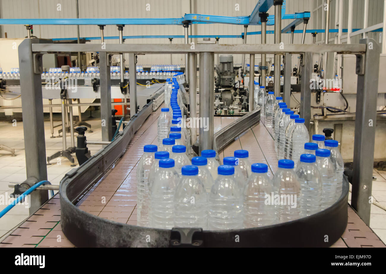 Bottling factory hi-res stock photography and images - Alamy