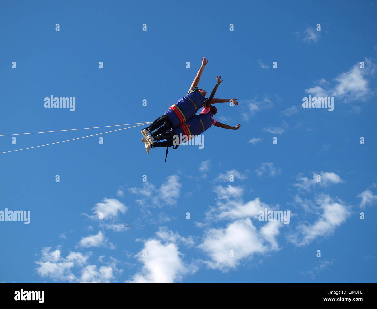 Sling shot ride hi-res stock photography and images - Alamy