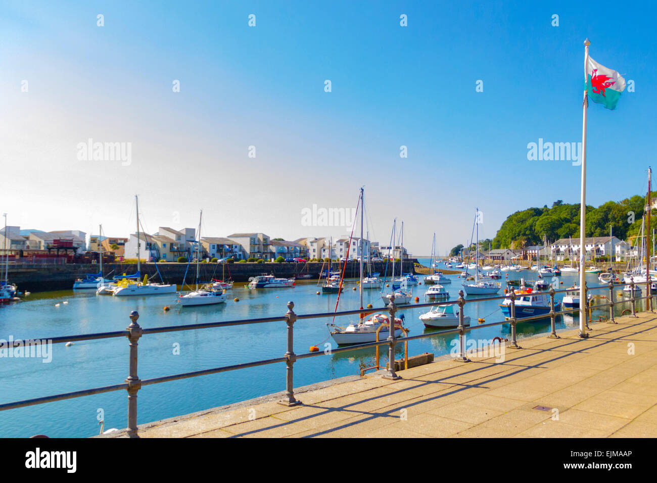 Porthmadog hi-res stock photography and images - Alamy