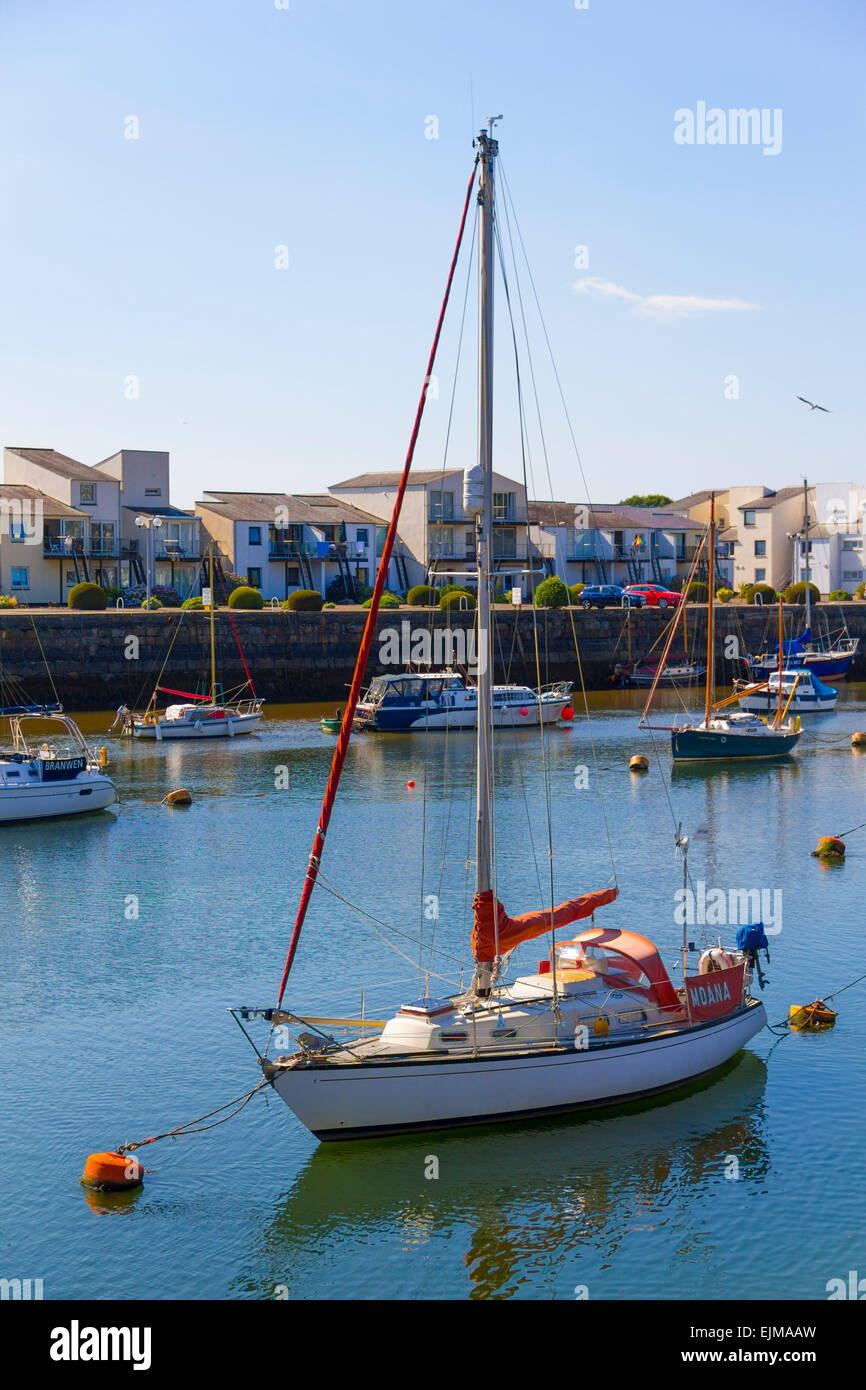 Porthmadog marina hi-res stock photography and images - Alamy