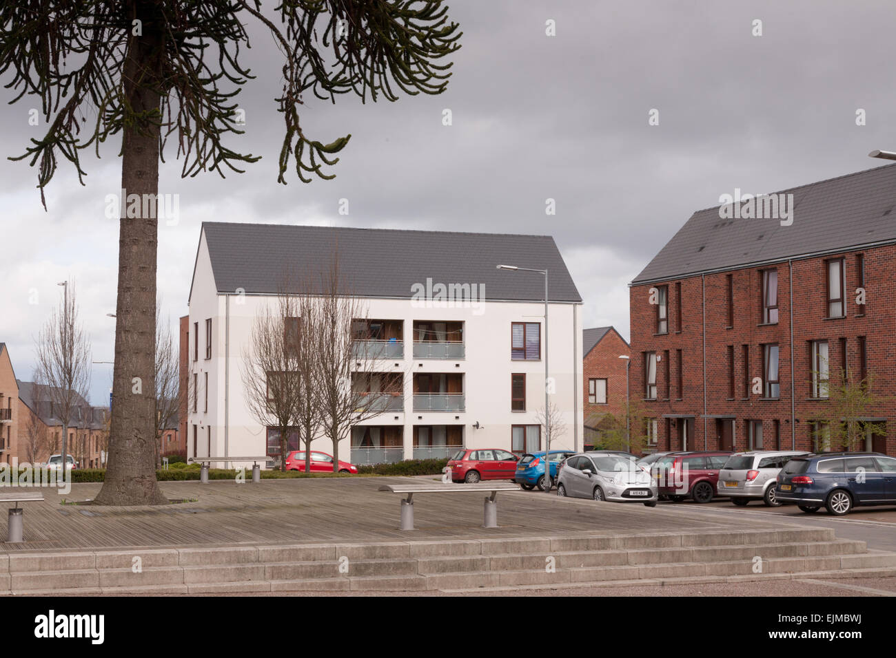 New build house uk village hi-res stock photography and images - Alamy