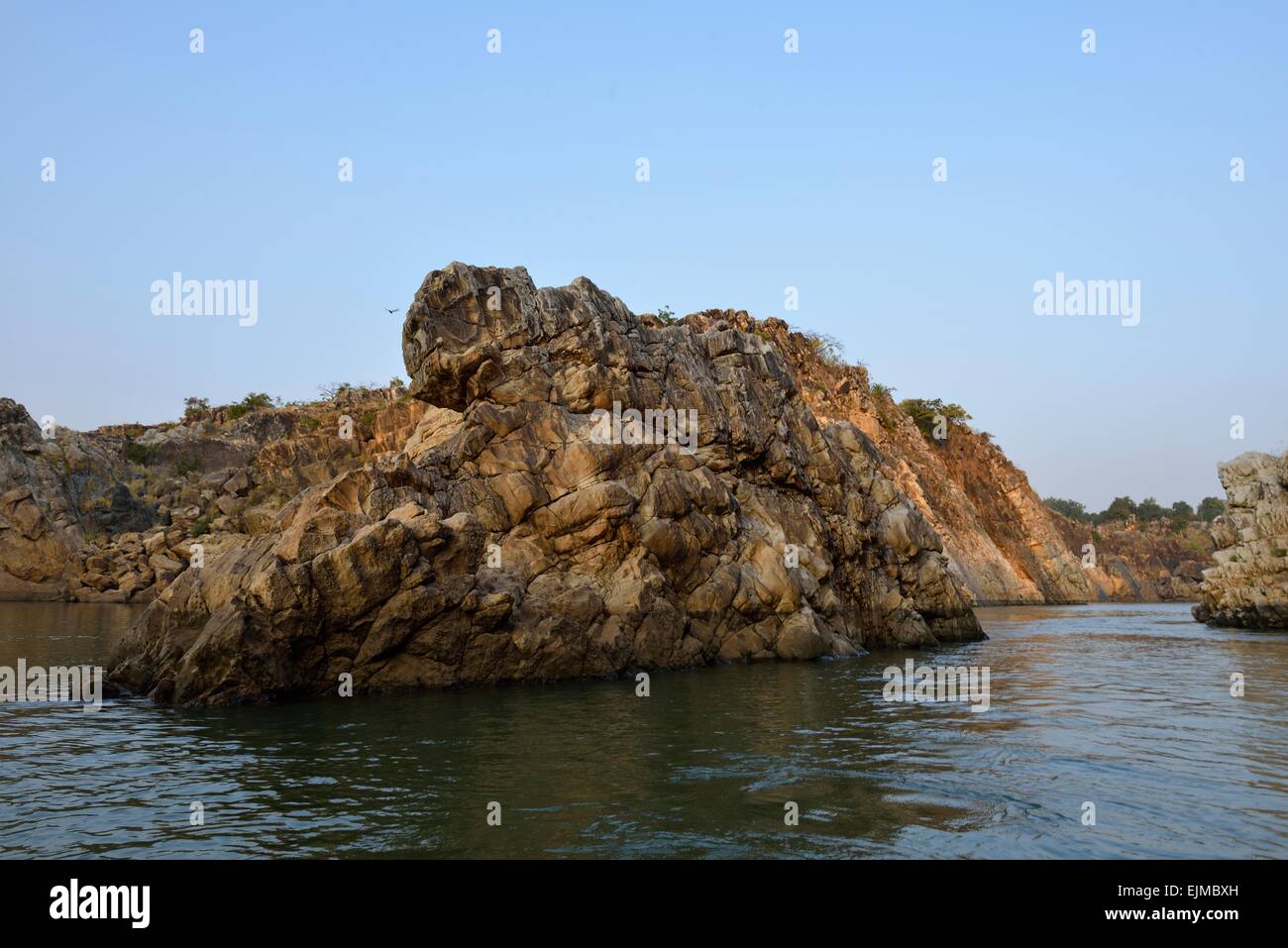 Marble rocks, Bhedaghat, Jabalpur District, Madhya Pradesh, India Stock ...