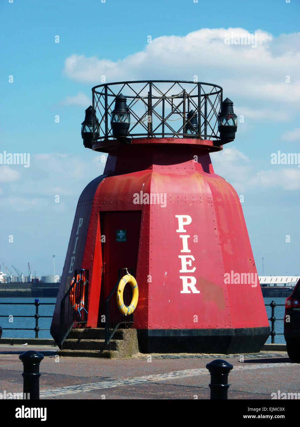 new brighton pier sign Stock Photo - Alamy