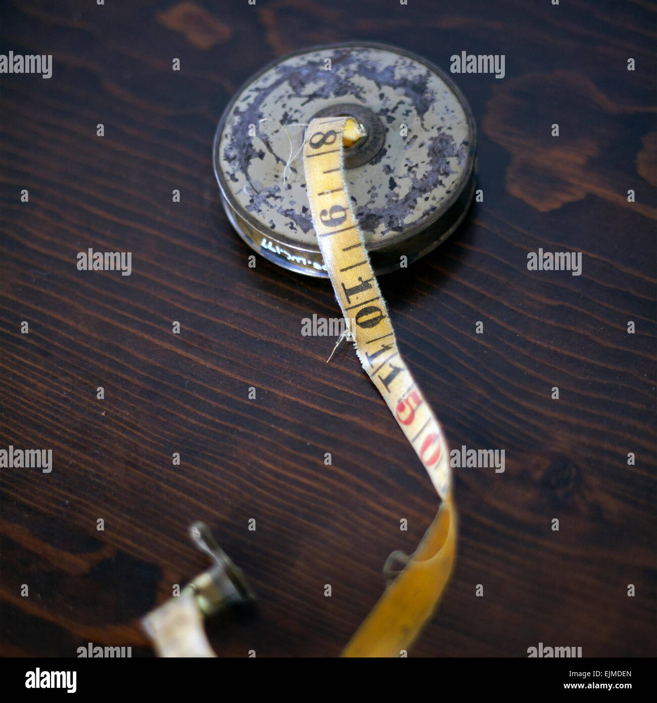Vintage measuring tape hi-res stock photography and images - Alamy