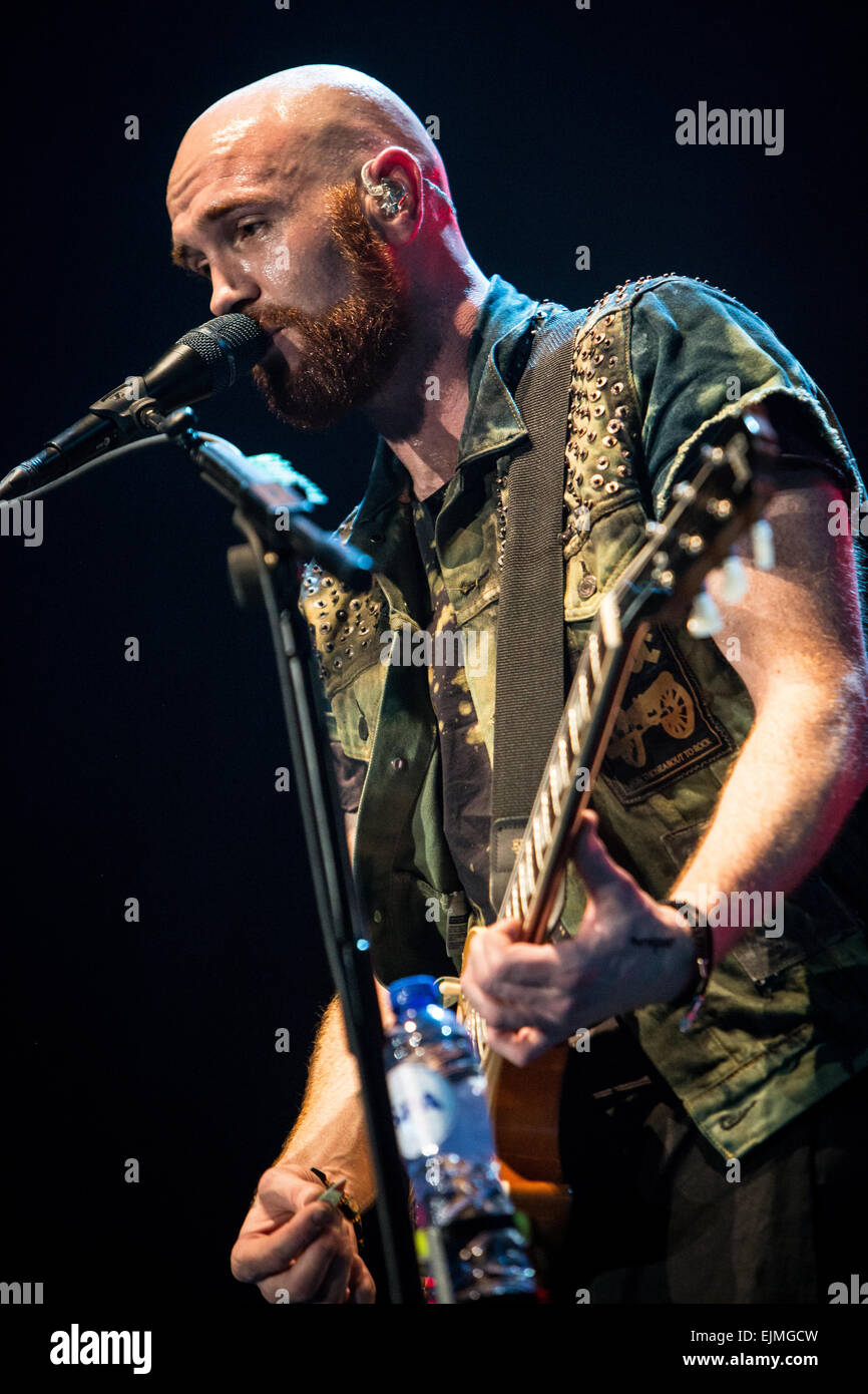 Sound of silence album hi-res stock photography and images - Alamy