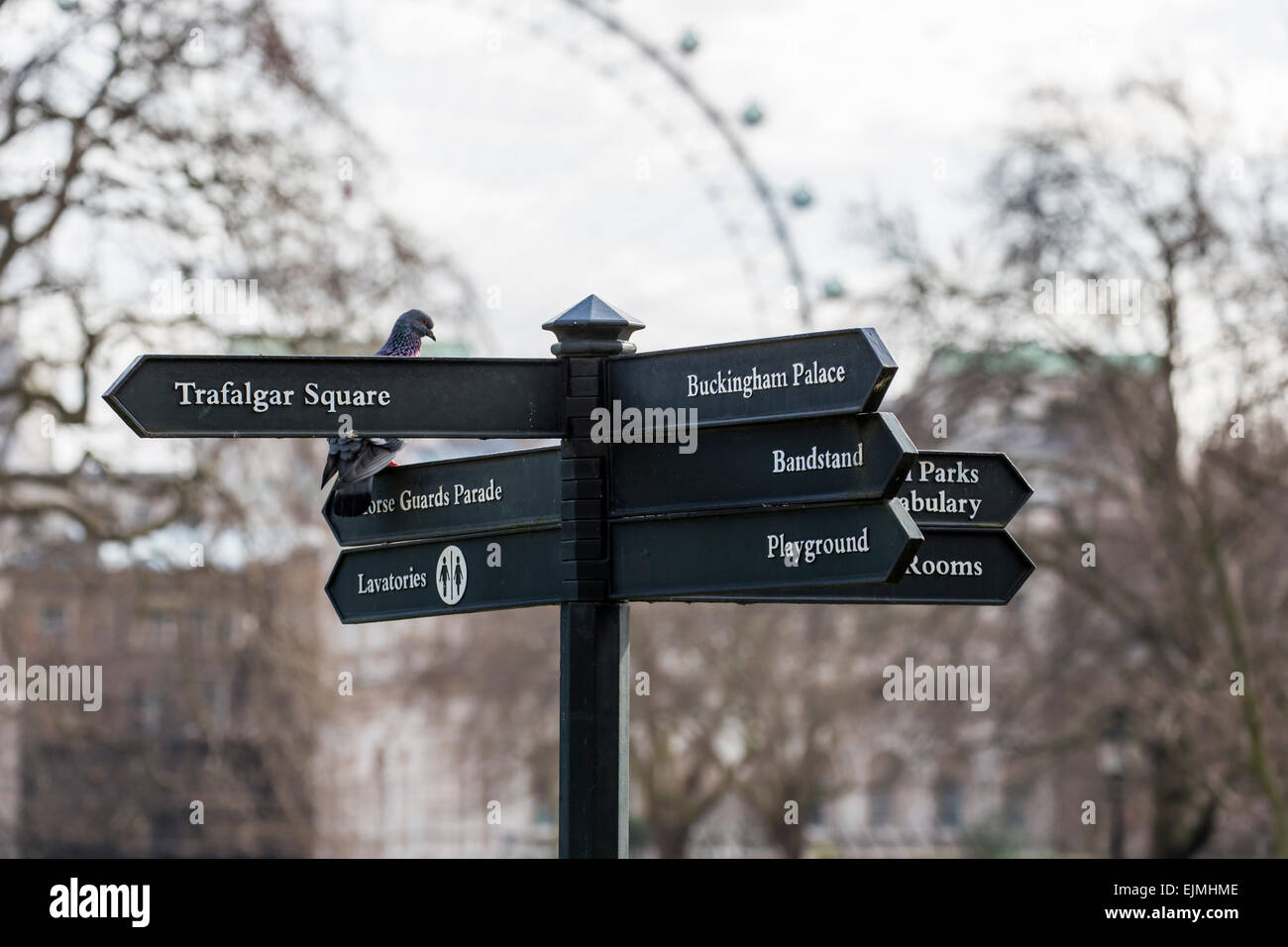 Signpost to famous London landmarks, St. James's Park, London Stock ...