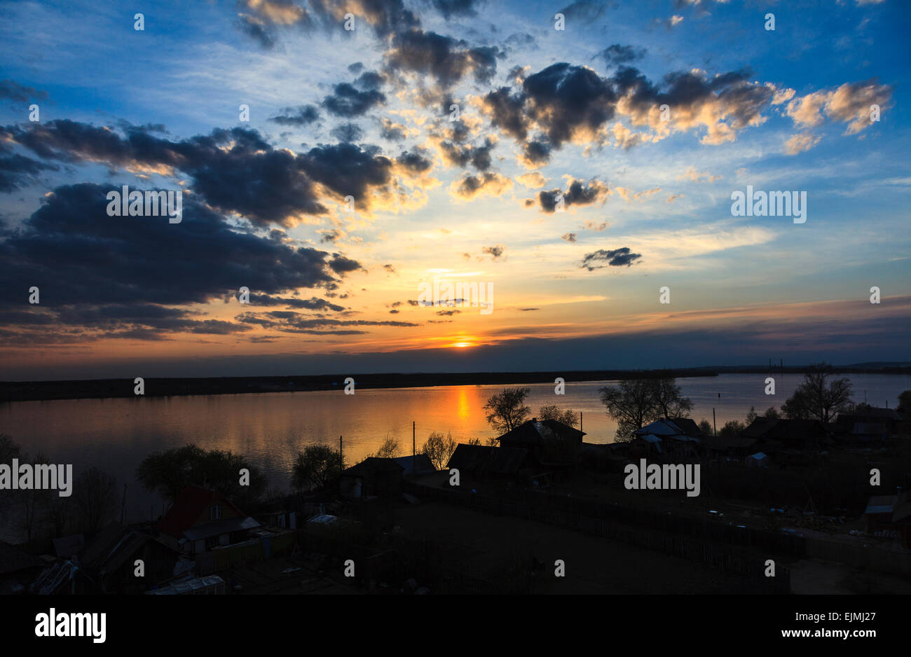 Colourful sunset over the Kama River, Perm, Russia Stock Photo - Alamy