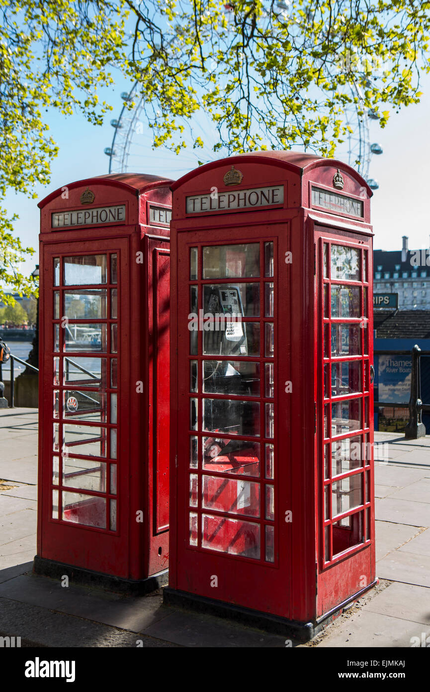 Two telephone booths hi-res stock photography and images - Alamy
