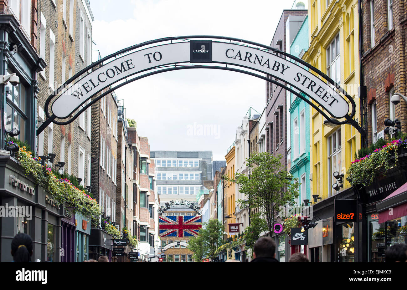 Carnaby street hi-res stock photography and images - Alamy