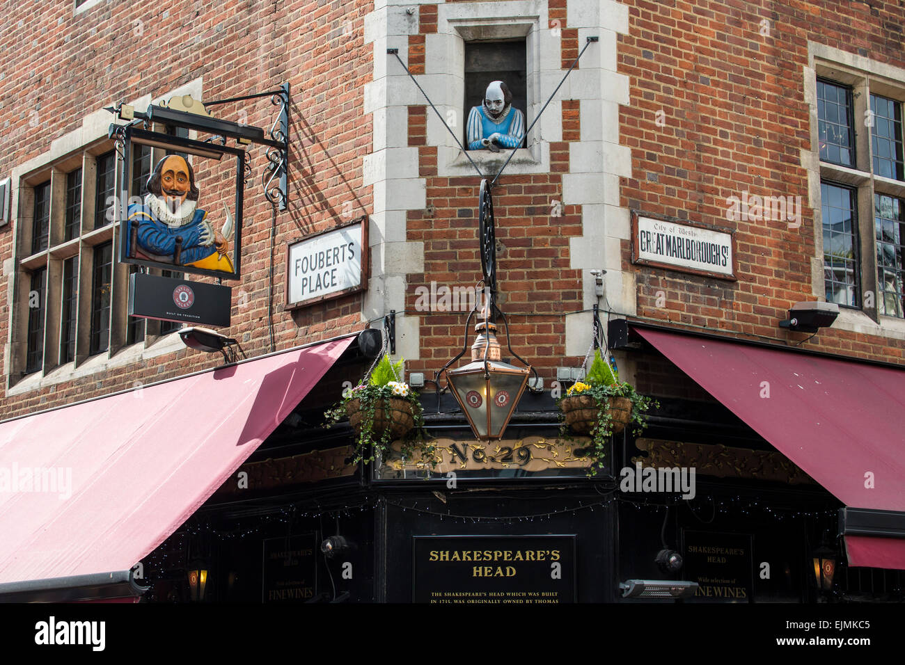 Shakespeare's head pub hi-res stock photography and images - Alamy