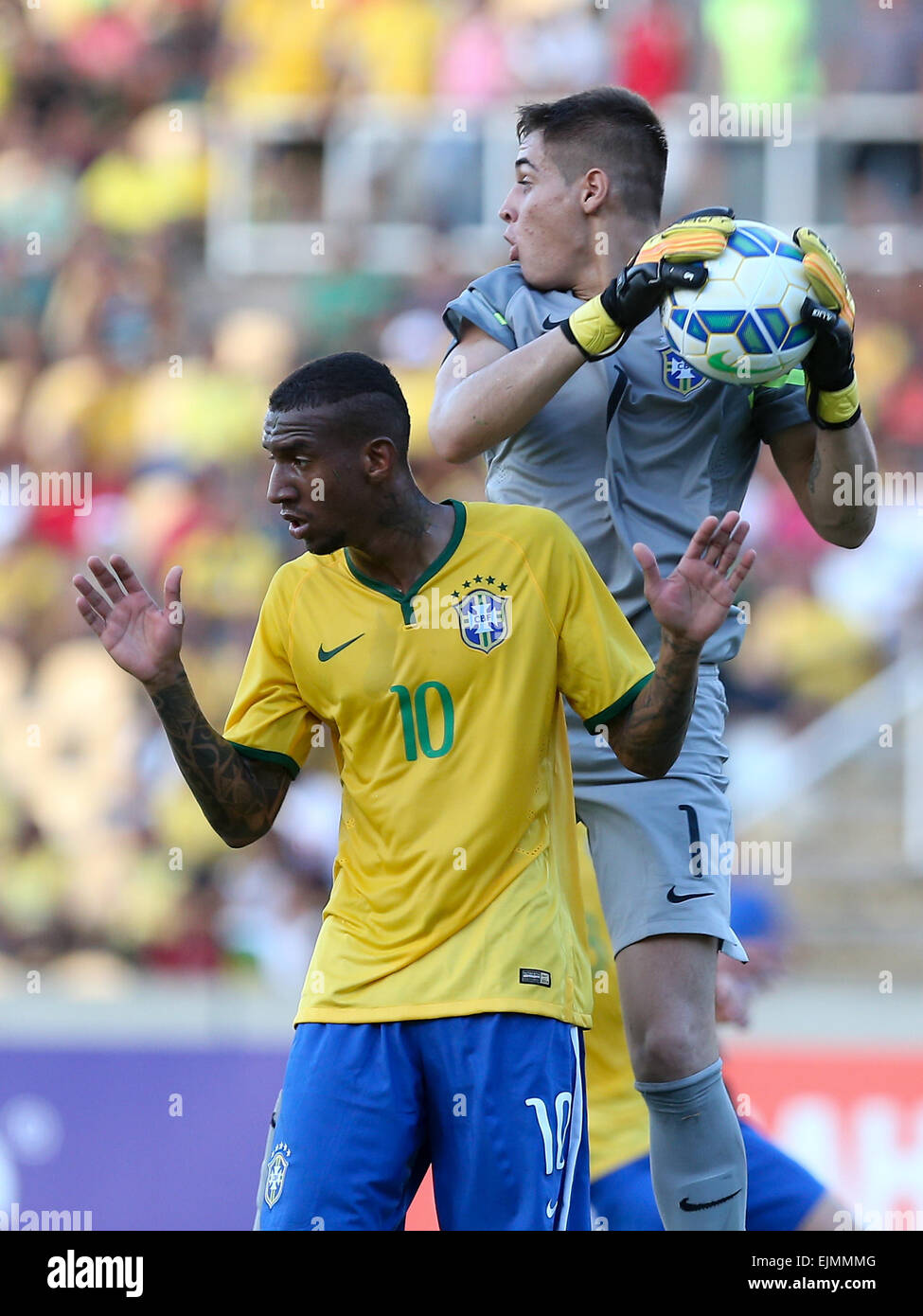 Sao paulo goalkeeper hi-res stock photography and images - Alamy