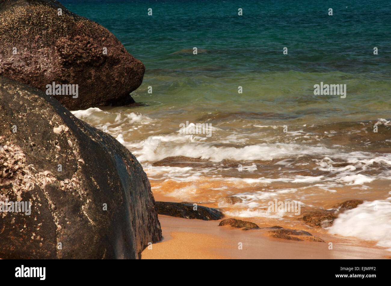 Big rock on beach hi-res stock photography and images - Alamy