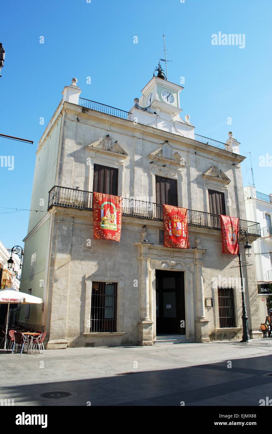 Town library hi-res stock photography and images - Alamy