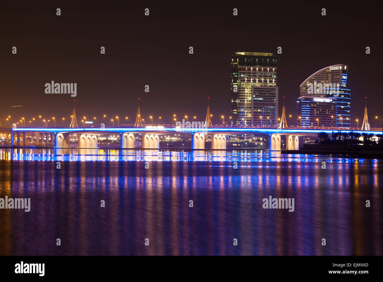 Business bay crossing bridge hi-res stock photography and images - Alamy