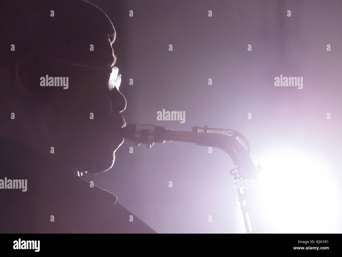 African jazz musician playing the saxophone Stock Photo - Alamy