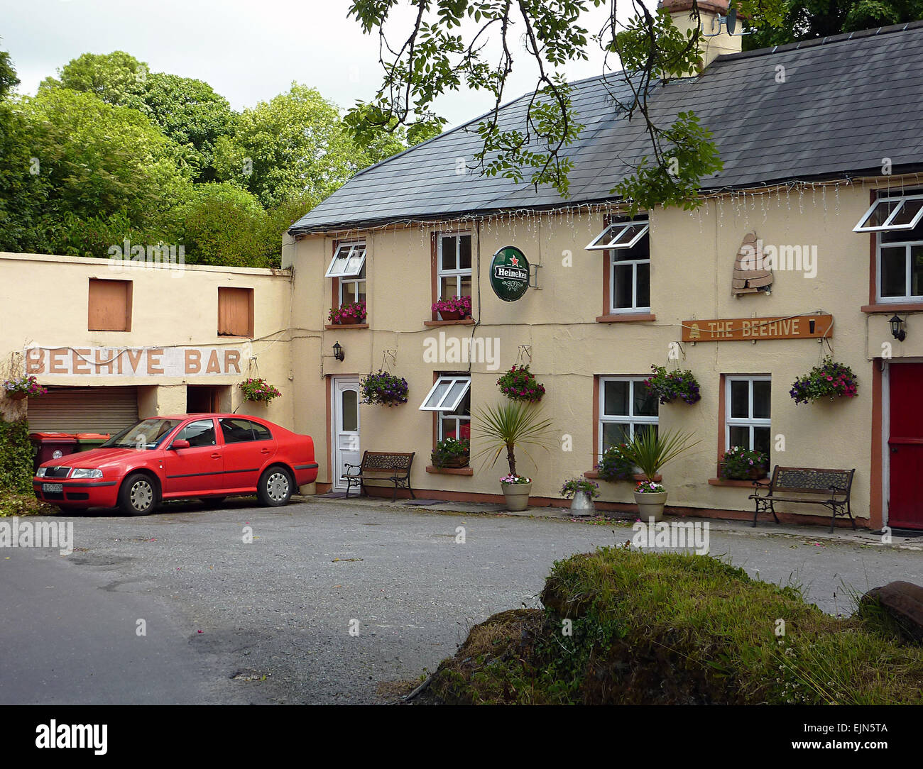 the beehive bar old and new Stock Photo - Alamy
