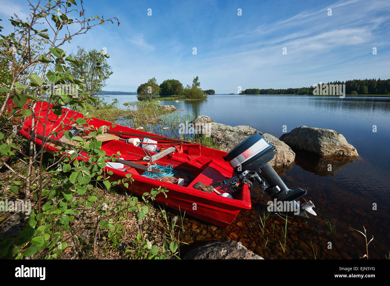 Red motor boat hi-res stock photography and images - Alamy