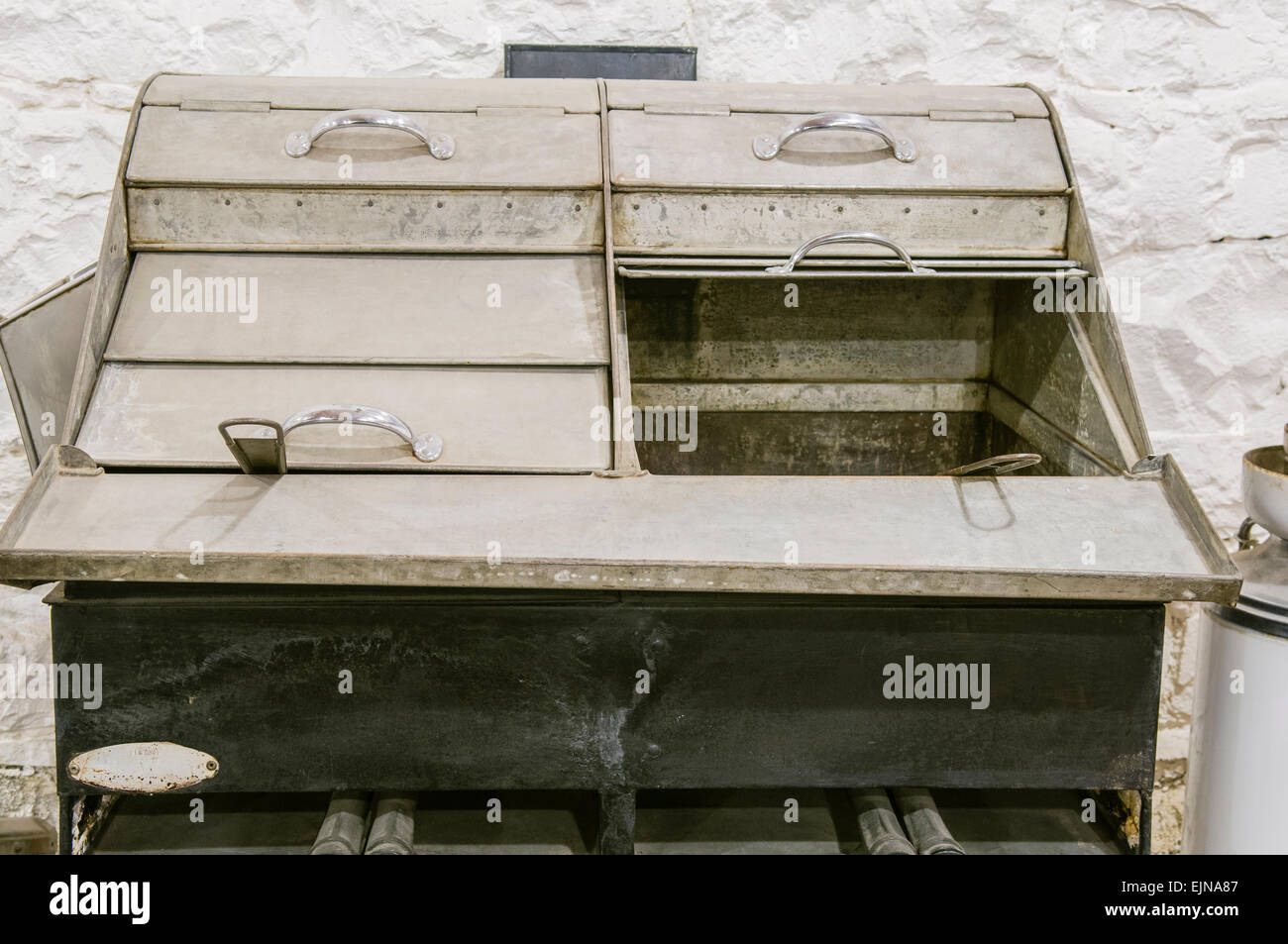 An old, dirty deep fat fryer as used in fish and chip shops Stock Photo ...