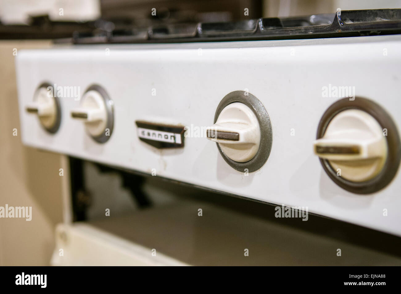 1960s cooker hi-res stock photography and images - Alamy