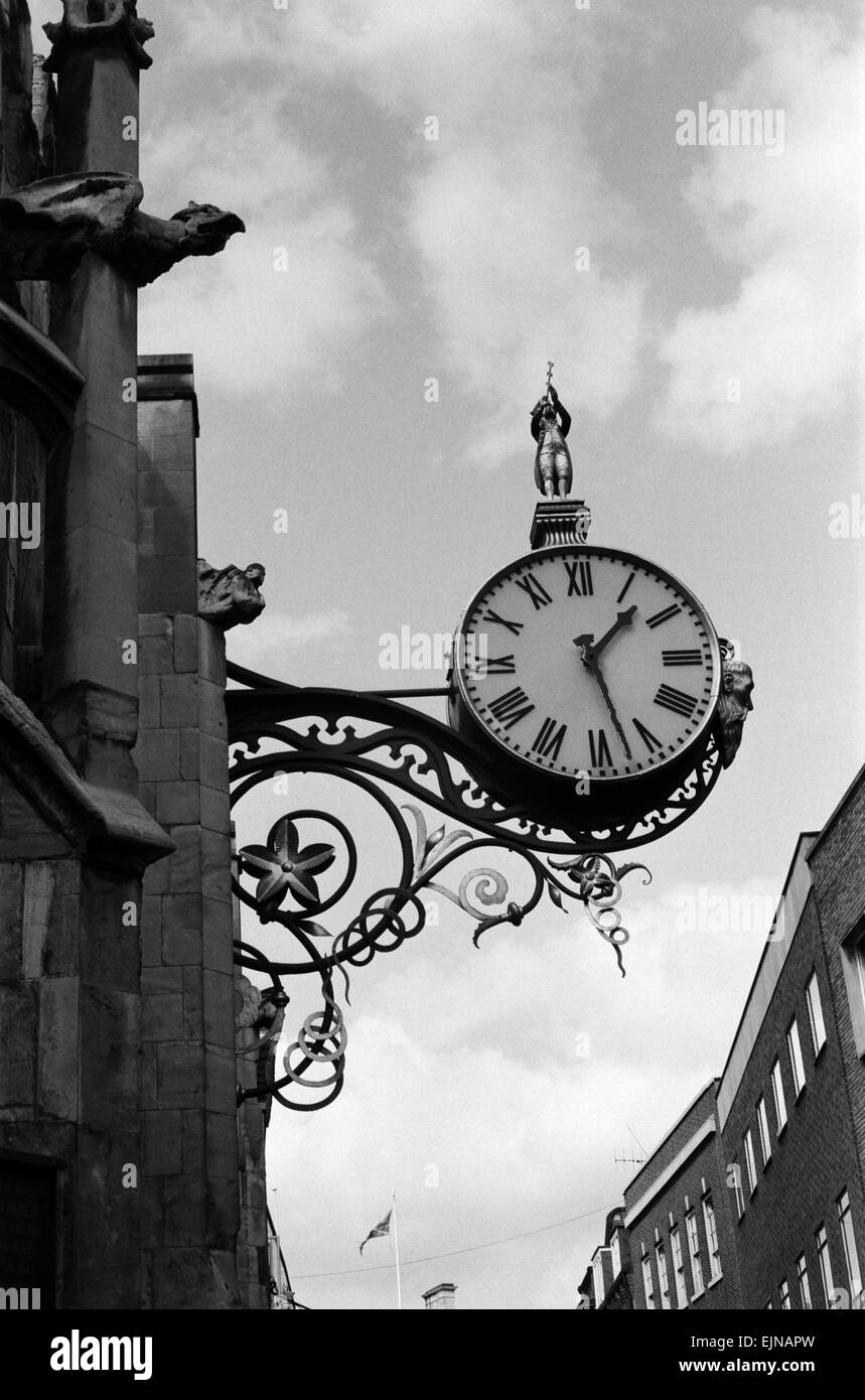 St. Martin-Le-Grand Clock on Coney Street, York, North Yorkshire ...