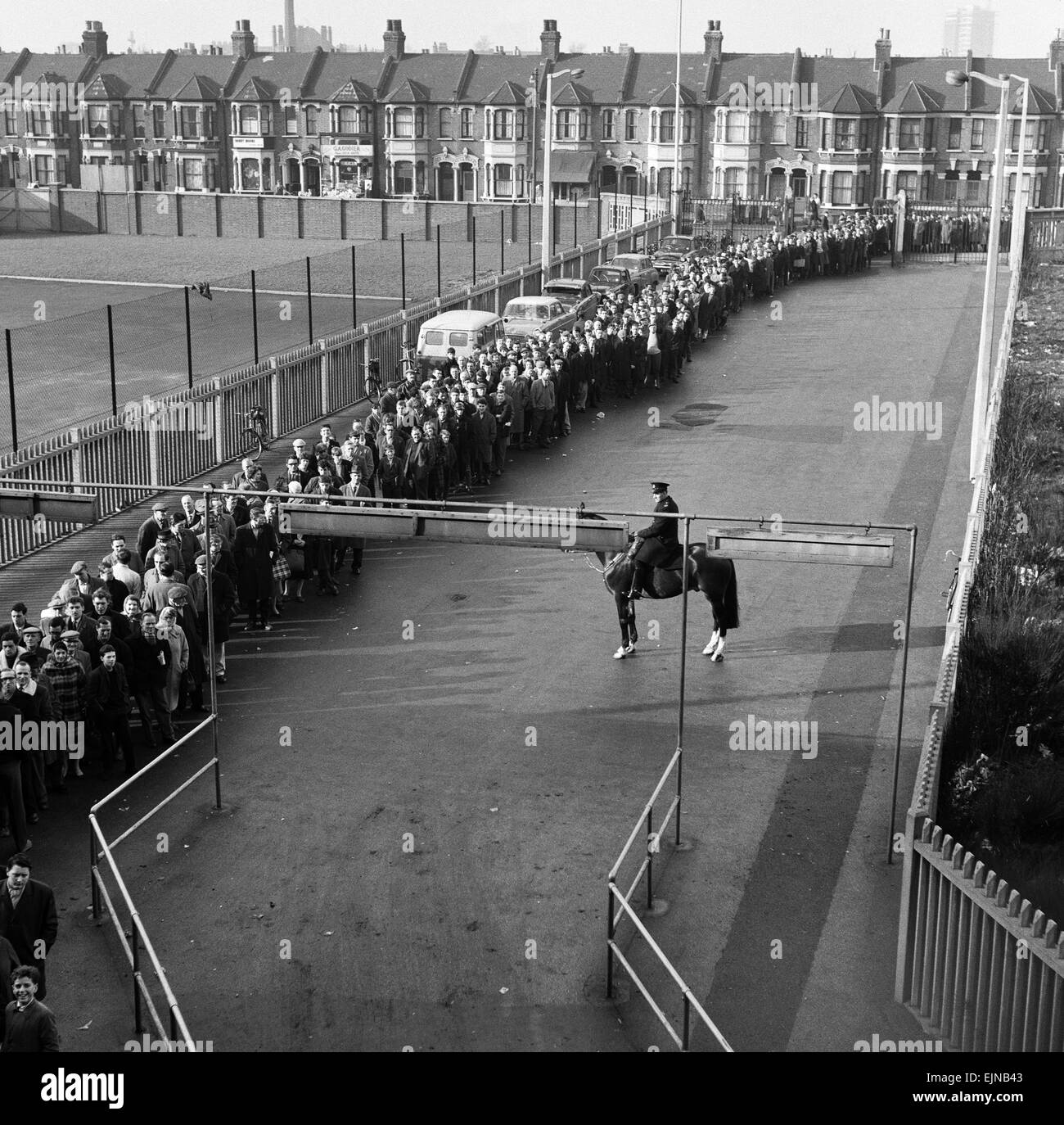 Boleyn cup hi-res stock photography and images - Alamy