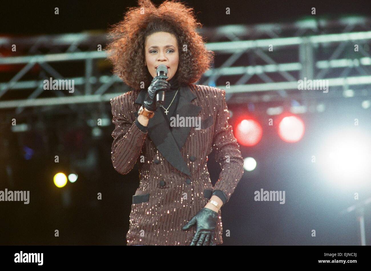 Whitney houston 1988 hi-res stock photography and images - Alamy