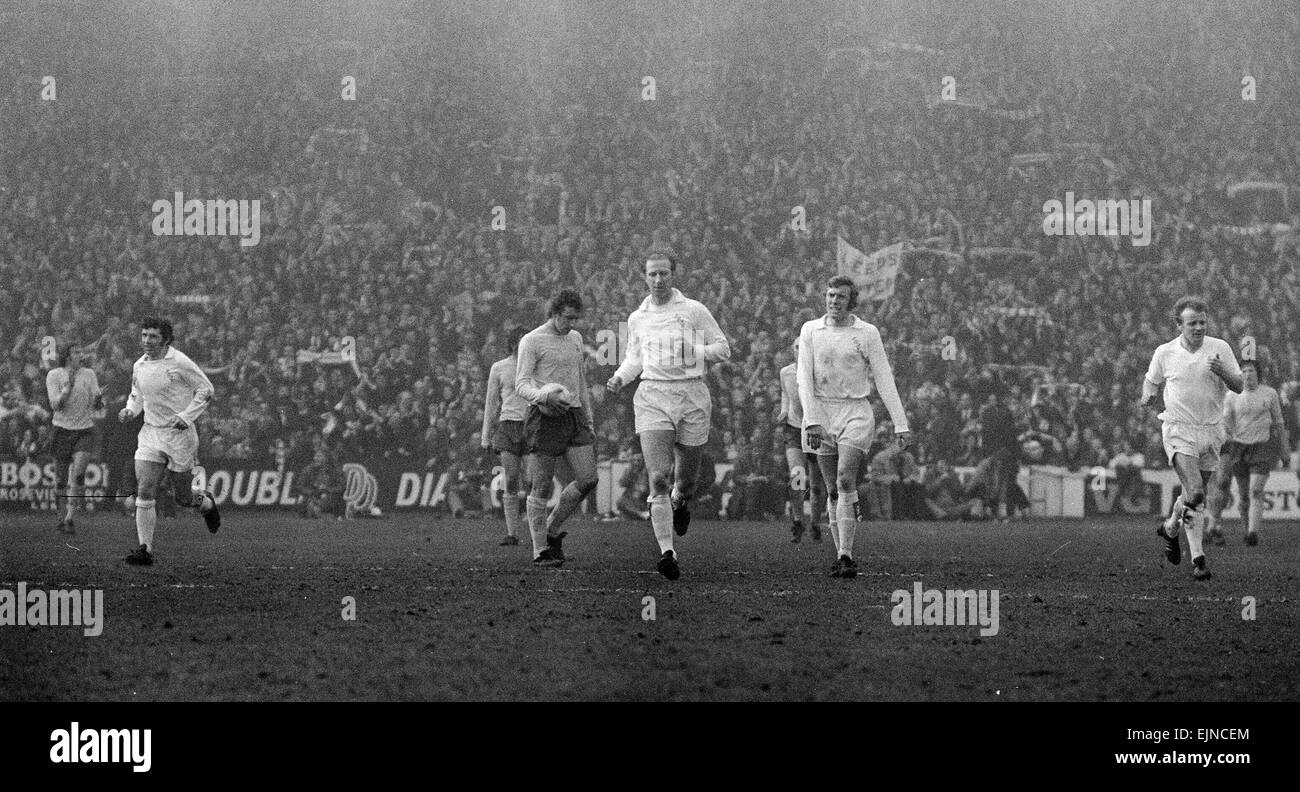 Match action at leeds road Black and White Stock Photos & Images - Alamy