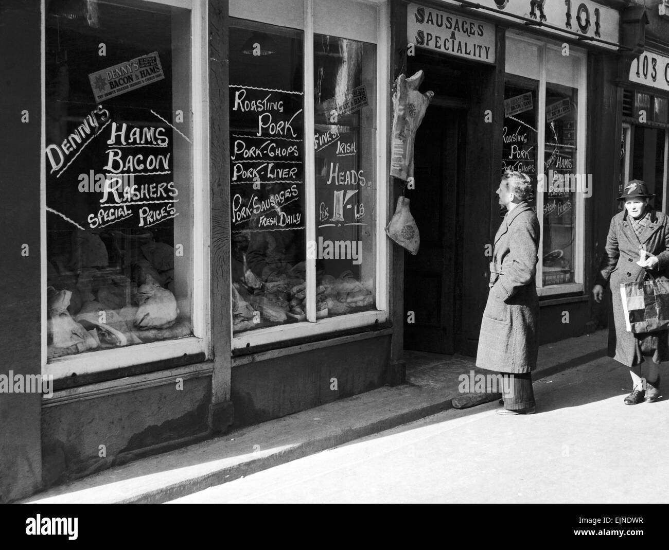 1940s butcher hi-res stock photography and images - Alamy